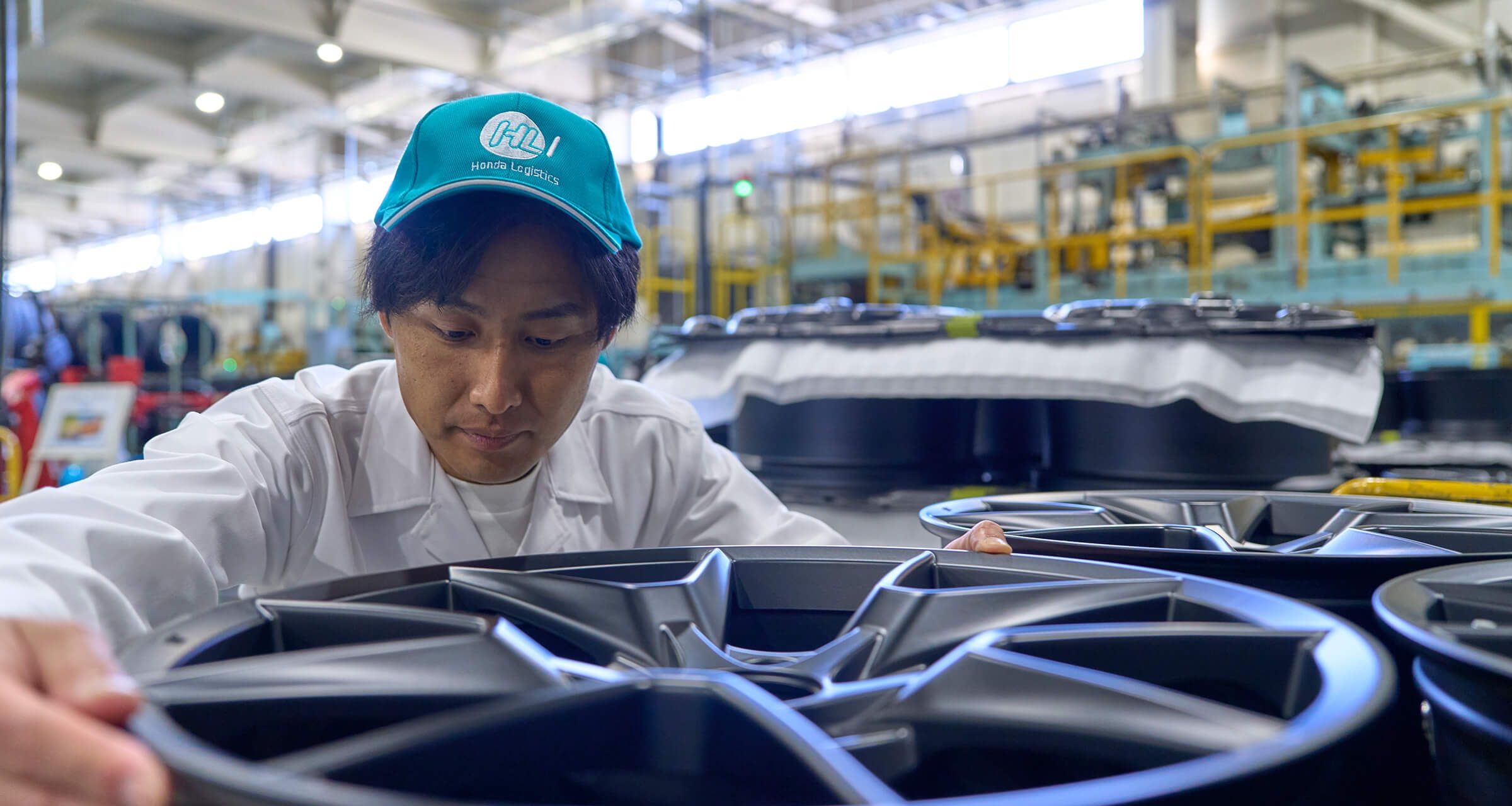 流通加工 | Honda Logistics Inc｜ホンダロジスティクス